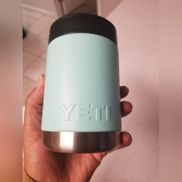 Yeti | Kitchen | Yeti Rambler Vacuum Insulated Stainless Steel Colster Seafoam | Poshmark